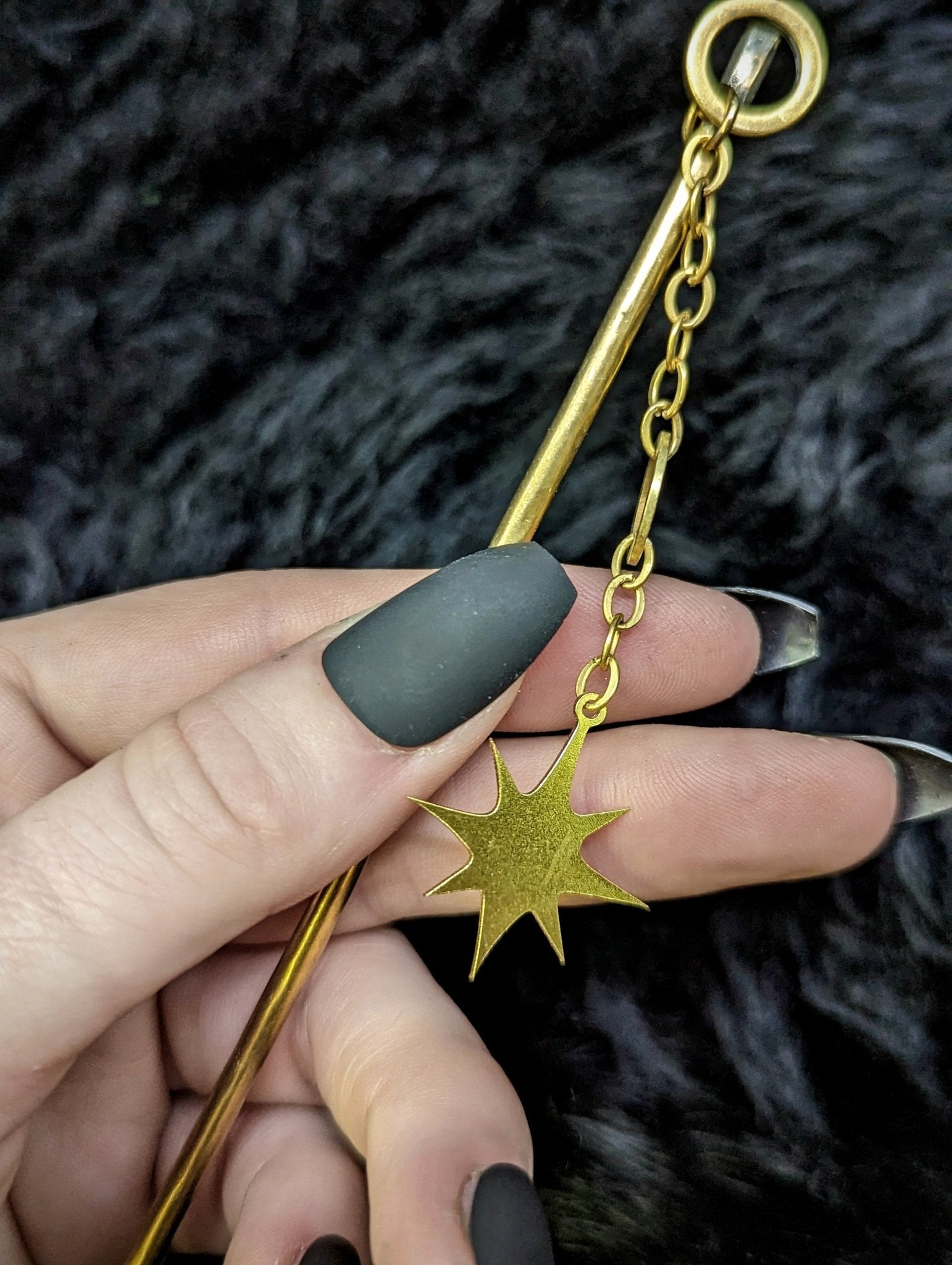 DOUMU Dangle Hair Stick – DARKSTAR MACHINATIONS
